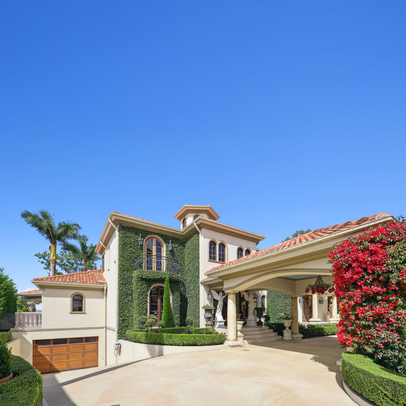 Fall Gold Coast Mansion Entrance Gold Coast Era Spanish Style