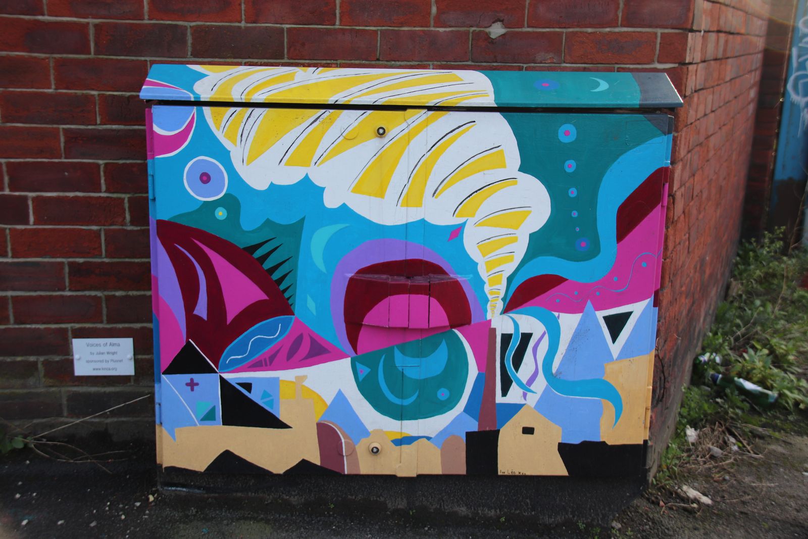 10 REASONS TO LOVE STREET ART & GRAFFITI by Maimoonah Abbas - Infogram