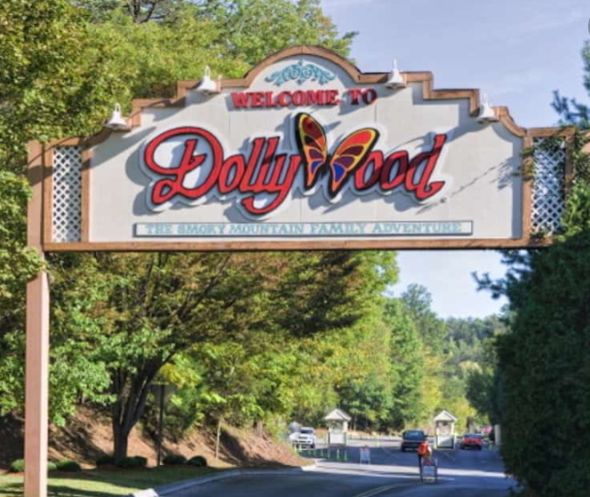 Dolly Parton Timeline by Sunni Petrenko - Infogram